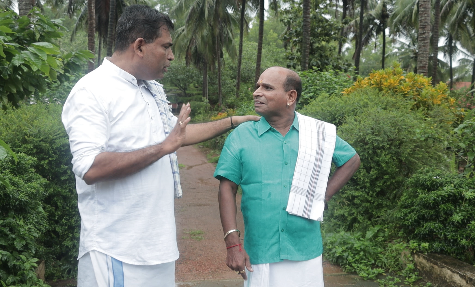 Aravind Bolar and Walter Nandalike Conversing about Panchakalpa Yojana ...